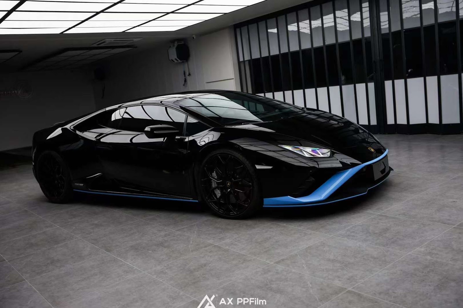 LAMBORGHINI HURACAN EVO DÁN AX COLOR PPF - SUPER BLACK