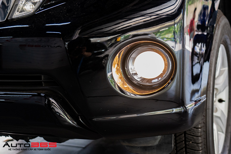 TOYOTA LAND CRUISER ĐỘ ĐÈN BI GẦM X-LIGHT F10 TURBO NHIỆT MÀU 4300K