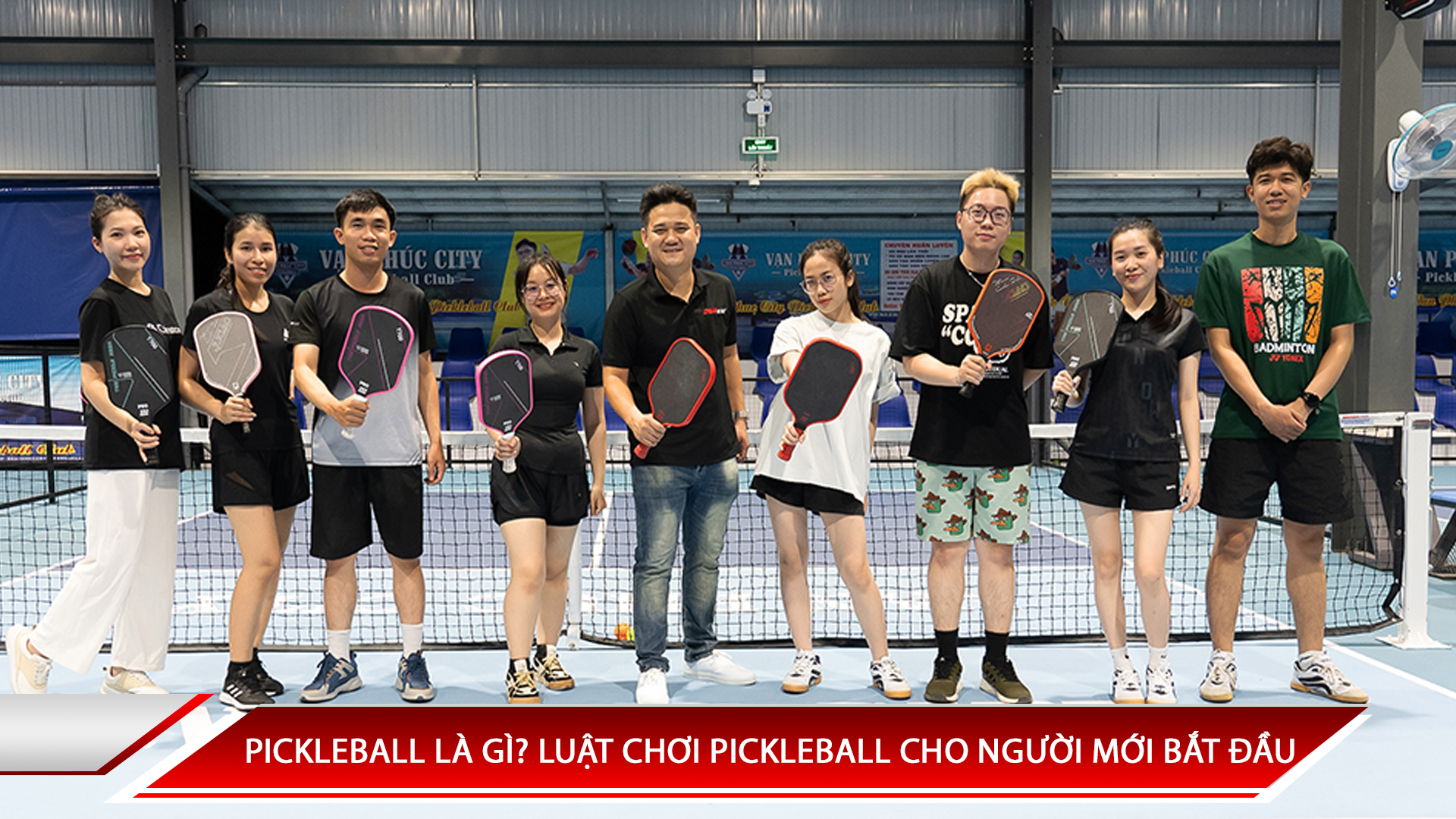 PICKLEBALL LÀ GÌ? LUẬT CHƠI PICKLEBALL CHO NGƯỜI MỚI BẮT ĐẦU